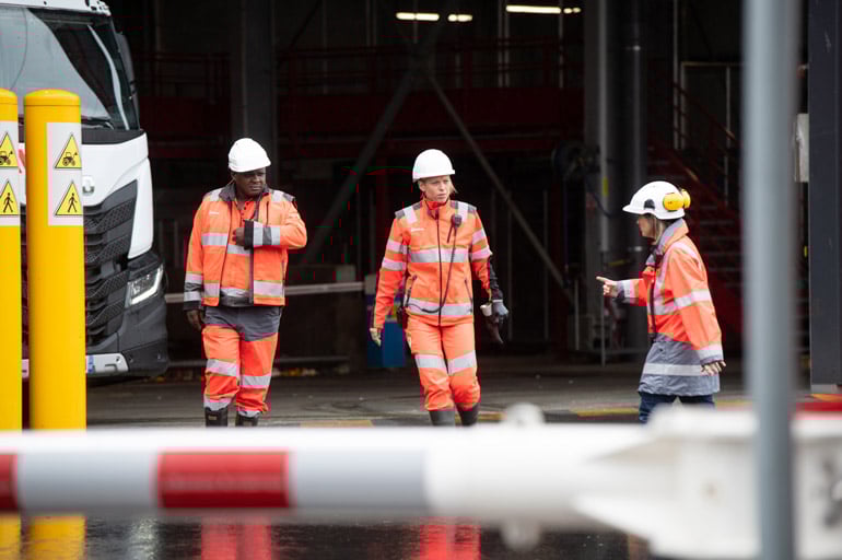 Choosing a Local vs. Global Waste Provider